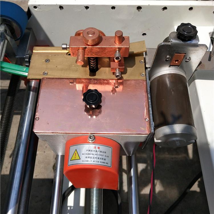 Grinder on folding gluing machine polisher remove UV coating - Zhantian ...